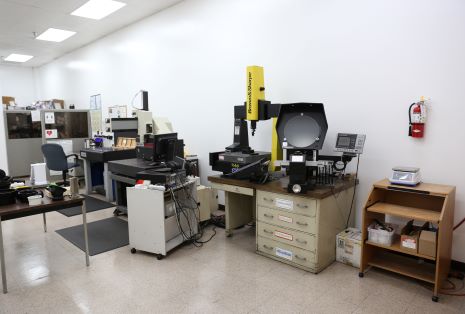 Performance Engineered Products :: Tooling, Molding, Assembly